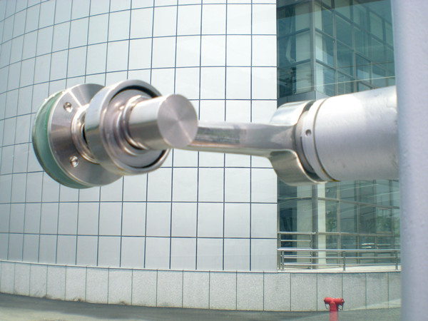 spider fitting glass canopy project